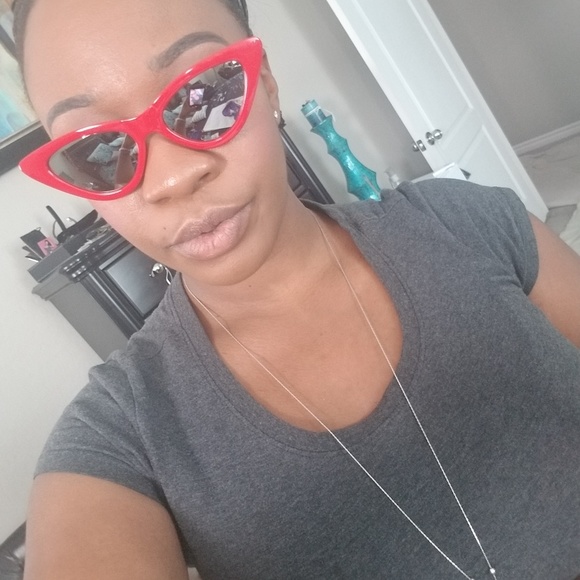 Izzy & Liz | Accessories | Izzy Liz Red Sunglasess | Poshmark